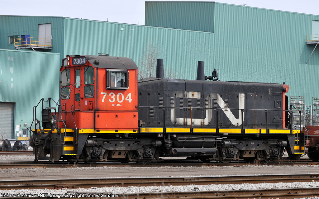 CN 7304